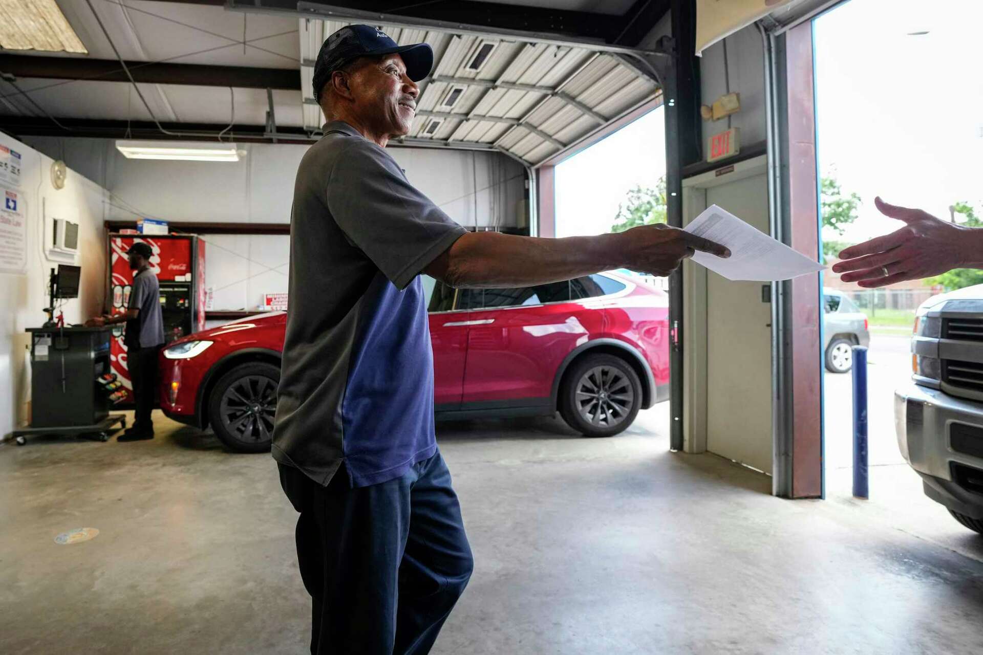 Texas vehicle safety inspections ending concerns business, drivers