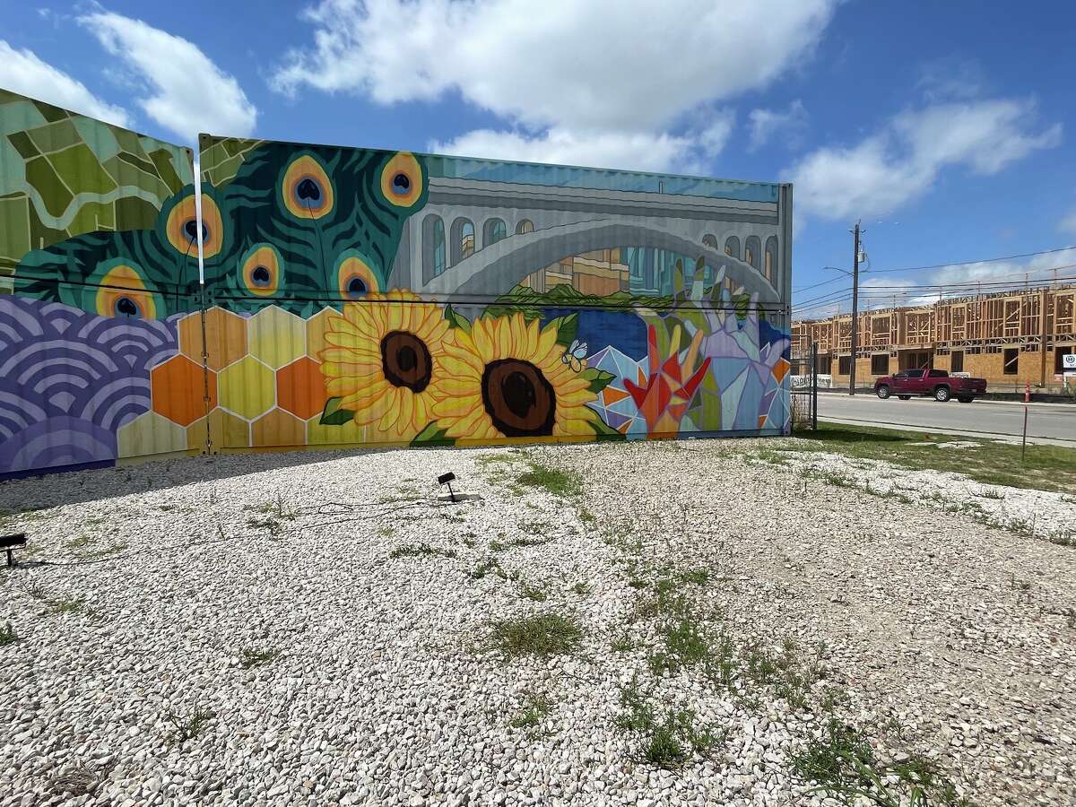 Fifth Ward mural was vandalized by racist graffiti, community upset