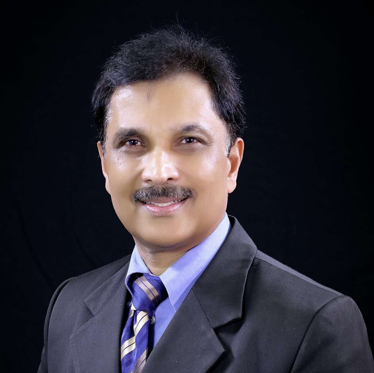 Ken Mathew defeats incumbent Cecil Willis in Stafford mayor race