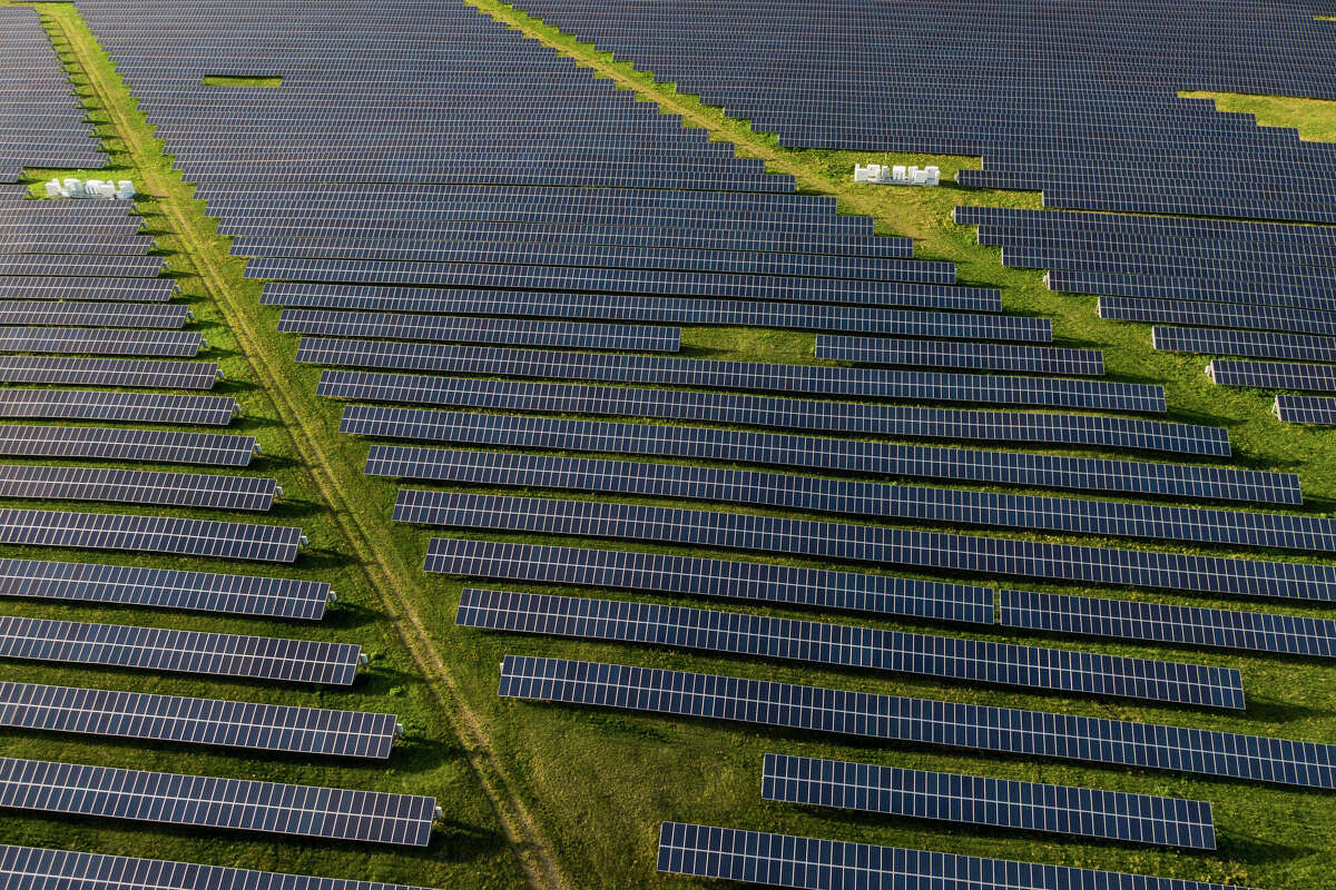 Renu Robotics finds a niche mowing grass under fields of solar panels