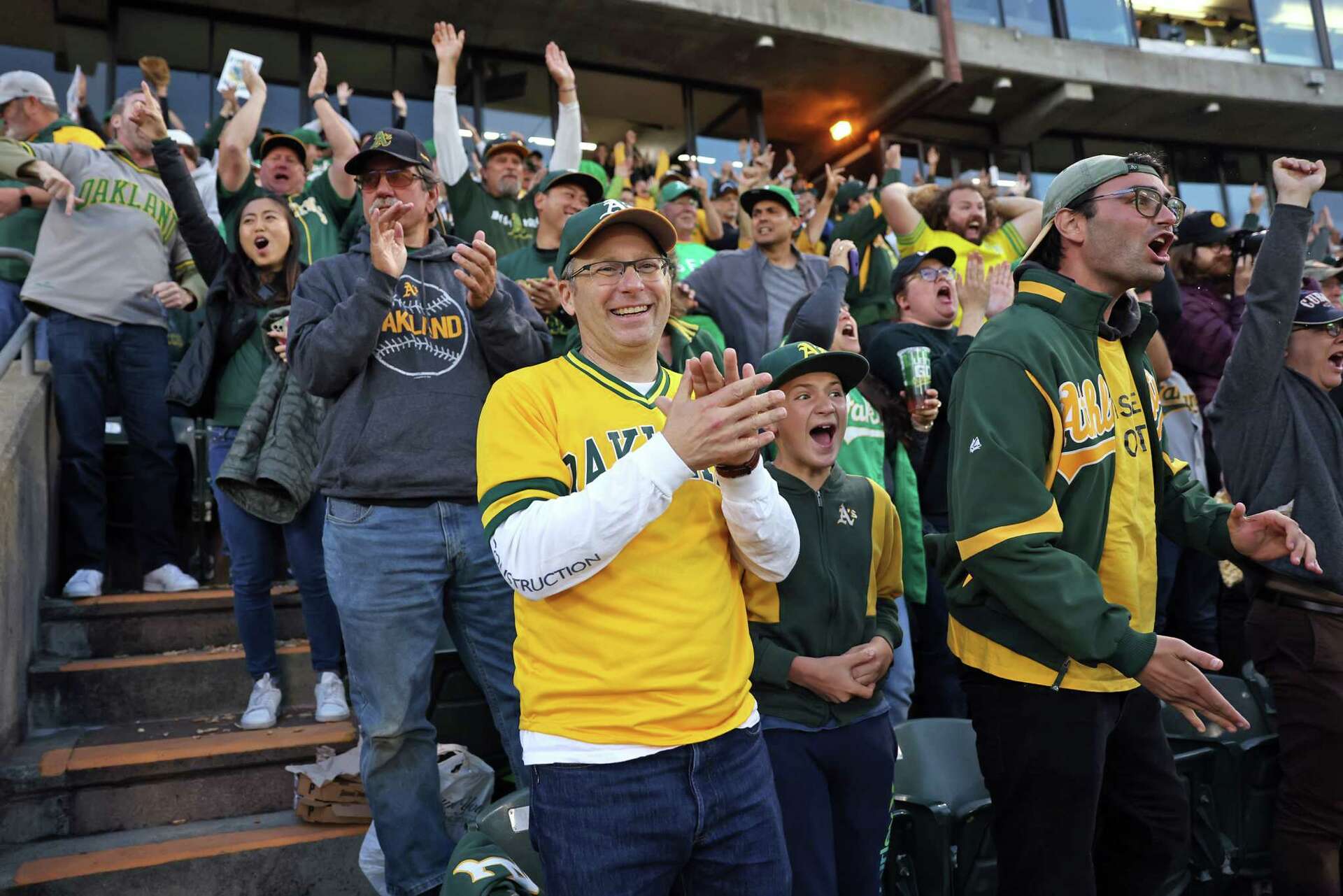 A’s going, going ... but fans send a message with reverse boycott