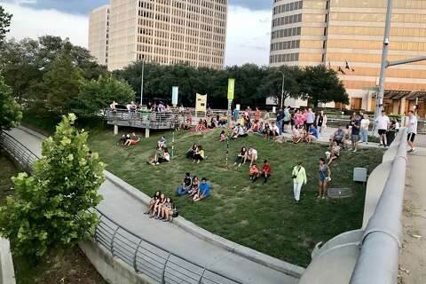 Why the Waugh Drive bat colony is a must-see Houston wonder