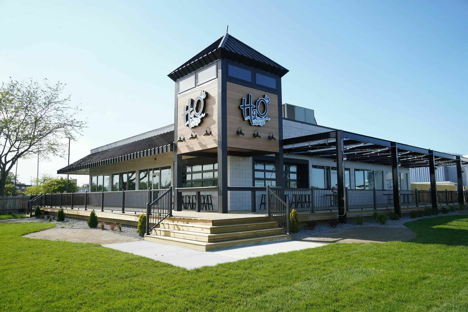 Bay City’s new H2O's waterfront restaurant is worth the wait