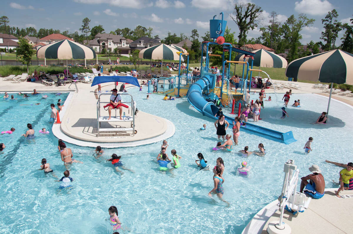 Houston lazy rivers to float at area hotels, waterparks, resorts