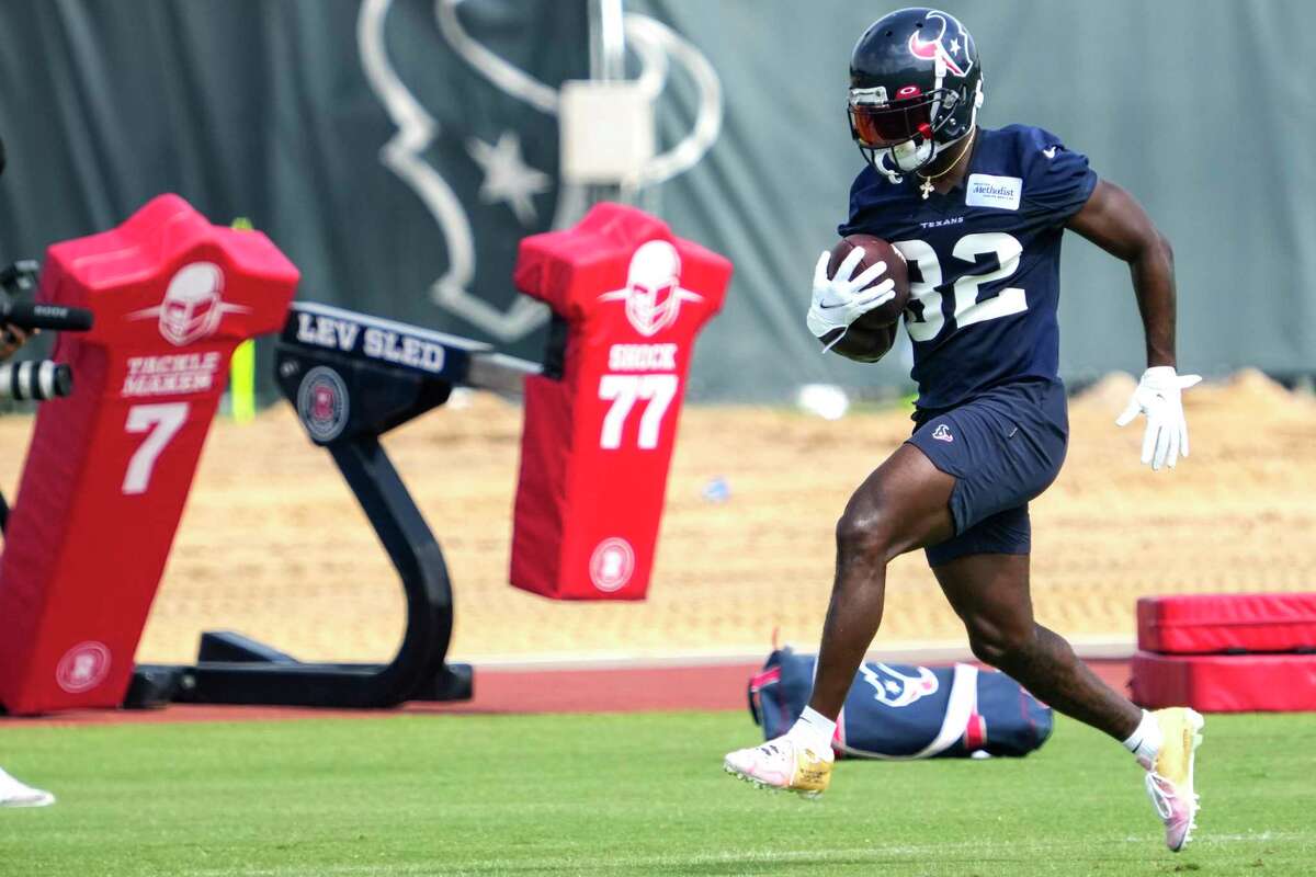 Houston Texans: How Denzel Perryman can help improve run defense