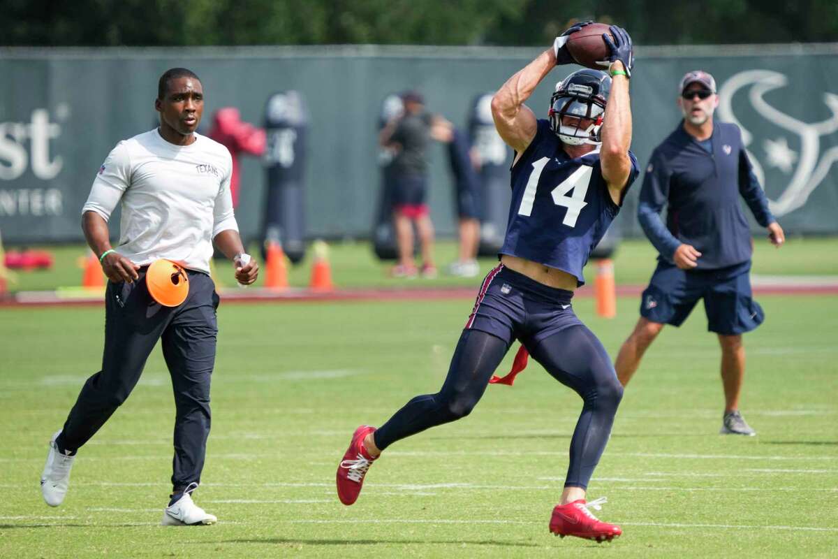 Houston Texans: How Denzel Perryman can help improve run defense