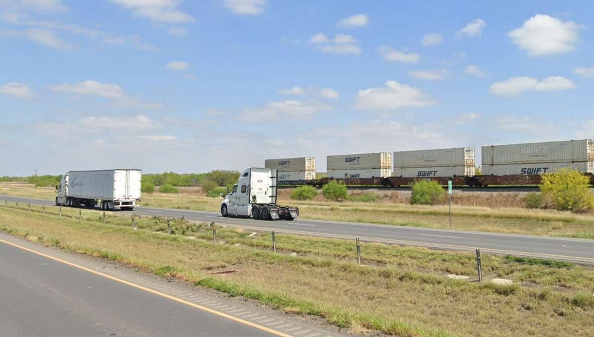 Truck crash causes TxDOT to reroute I-35 northbound traffic at mile 18