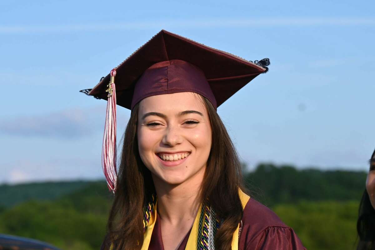 Class of 2023 at Bethel High School celebrates at commencement exercis