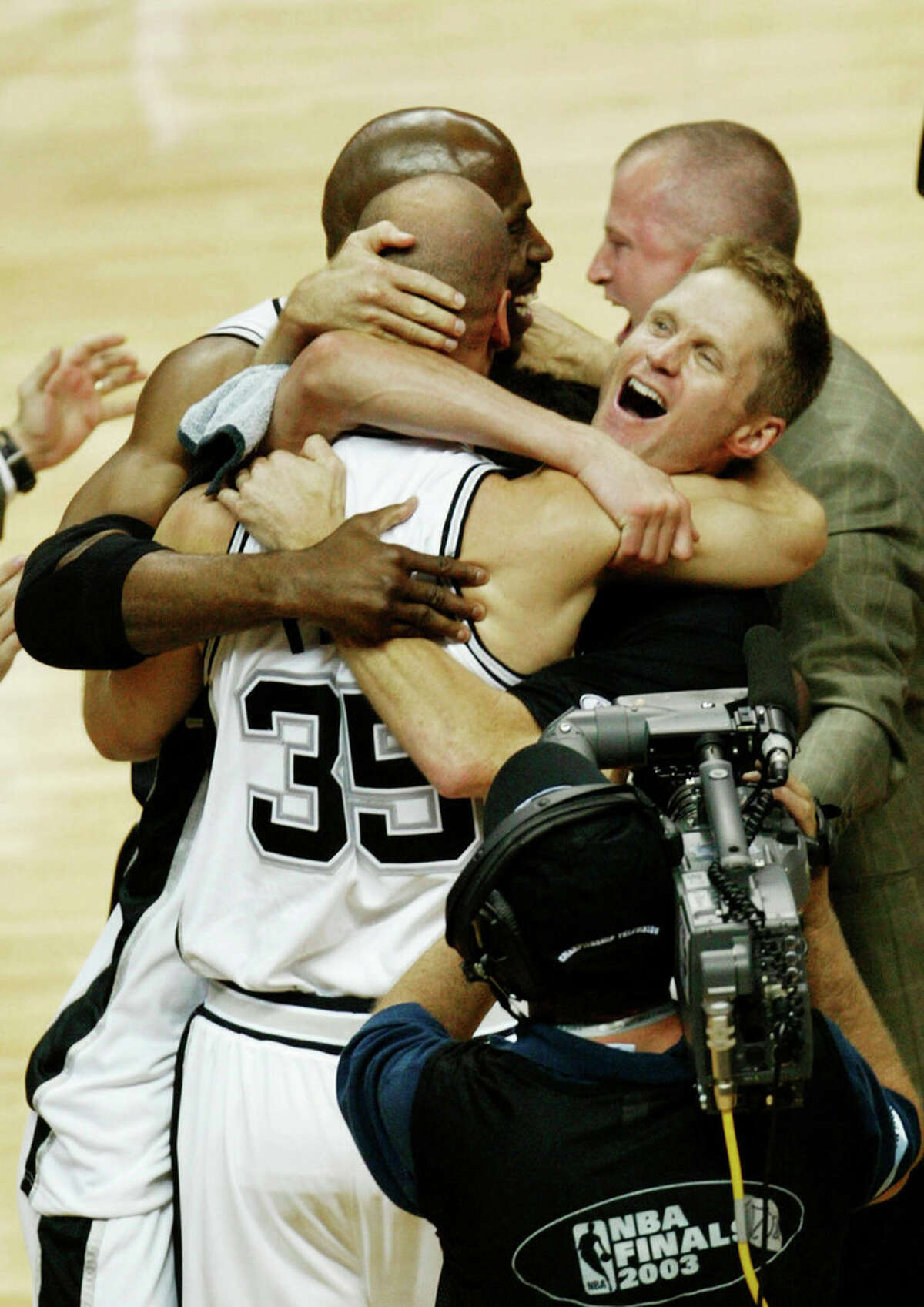 San Antonio Spurs 2003 title run remembered by unsung heroes