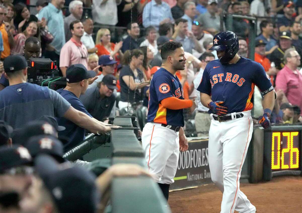 Houston Astros top Washington Nationals in wild walkoff win