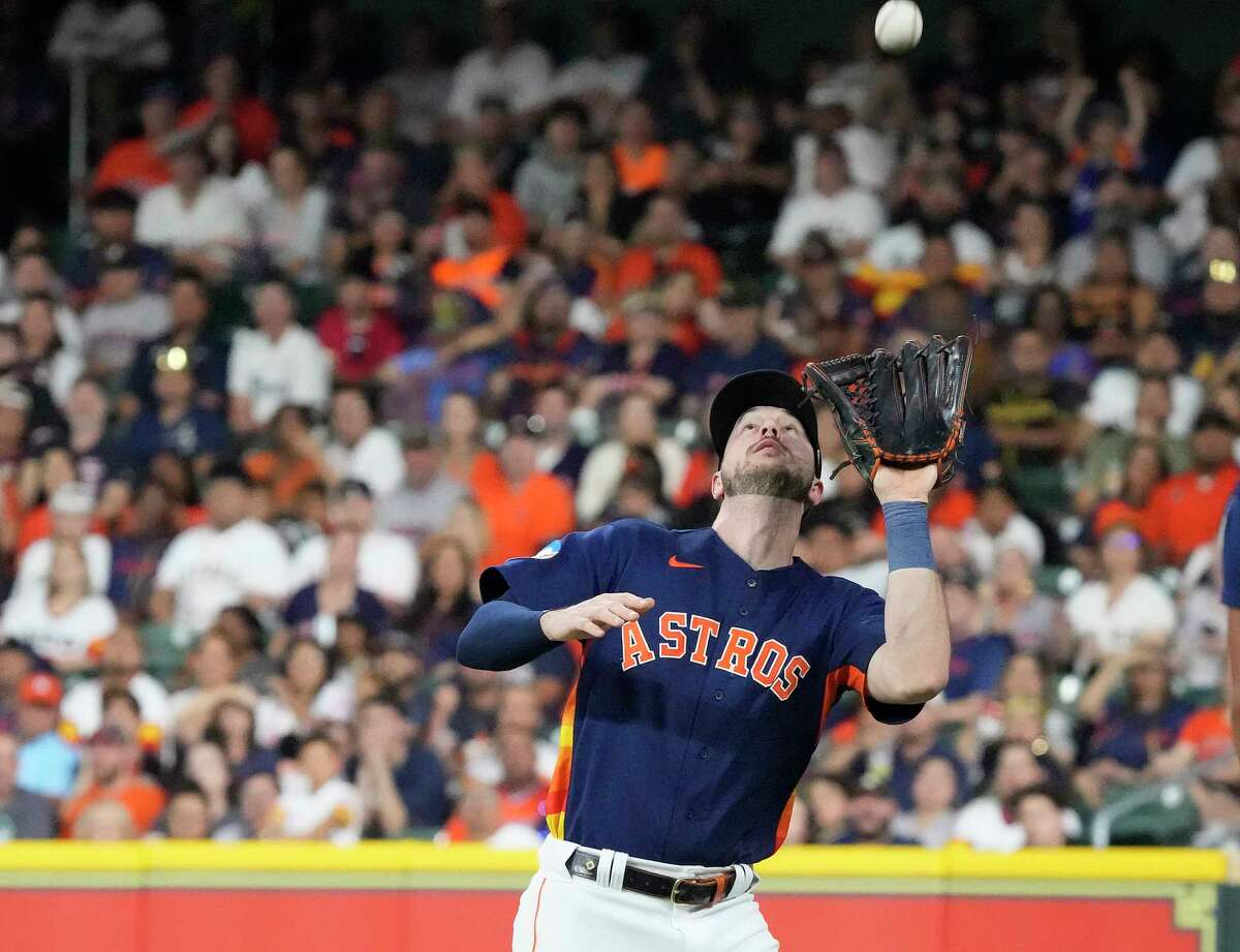 Houston Astros top Washington Nationals in wild walkoff win