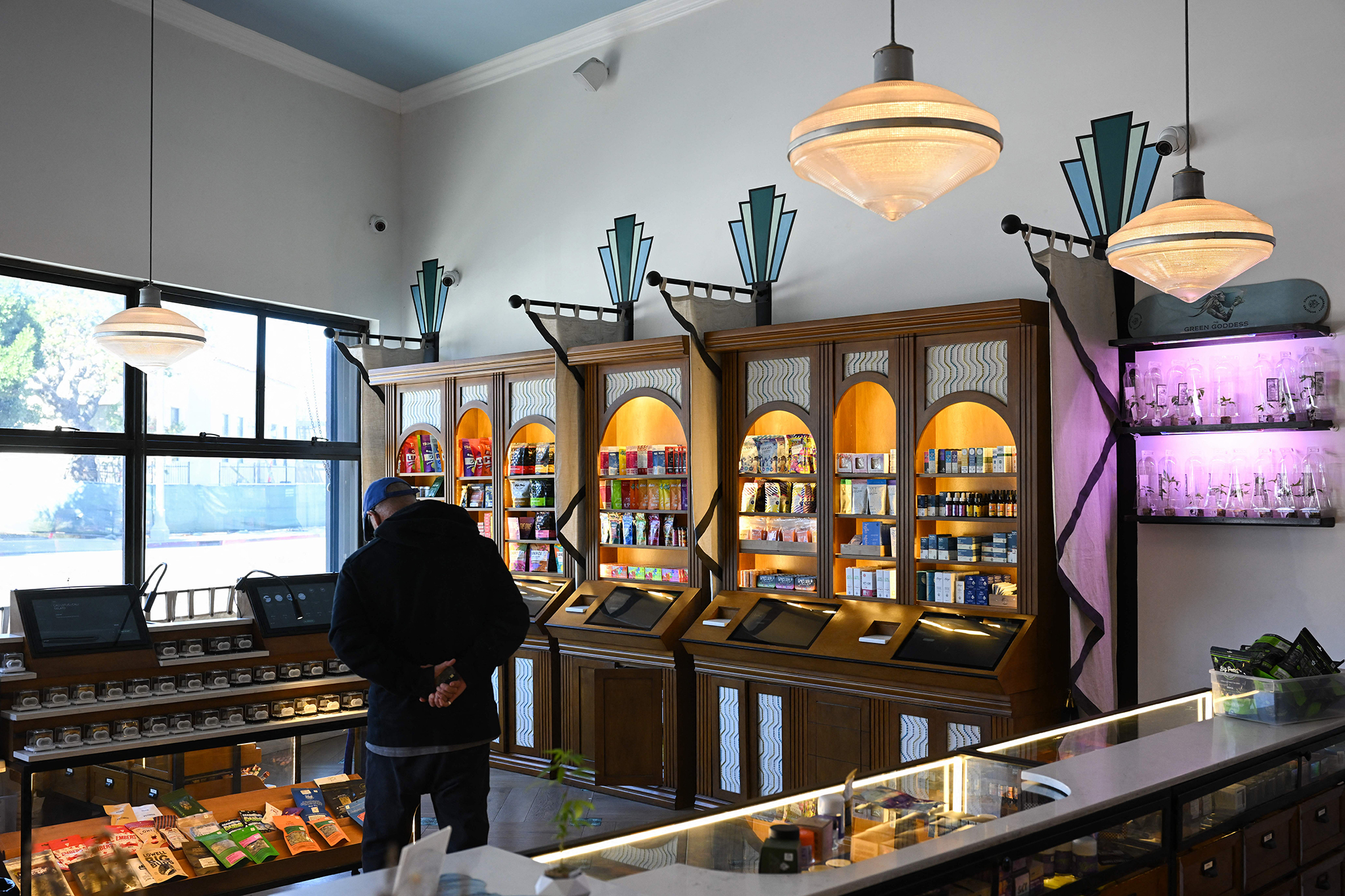 The uniquely California reason LA pot shops are hurting