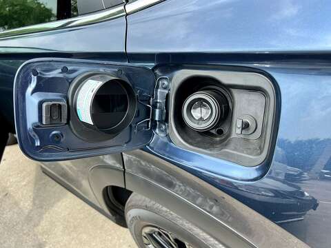 Pros and Cons of Capless Gas Fillers