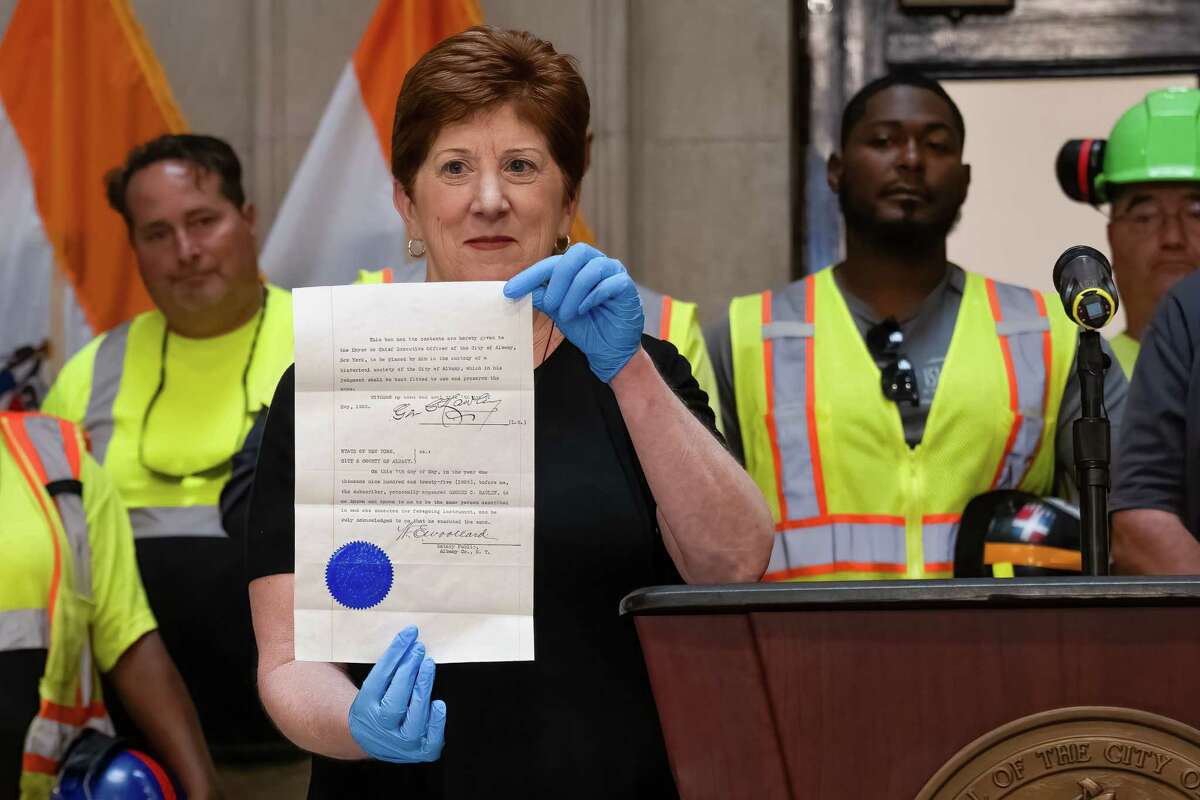 Contents of Albany's Schuyler statue revealed. Here's what's inside: