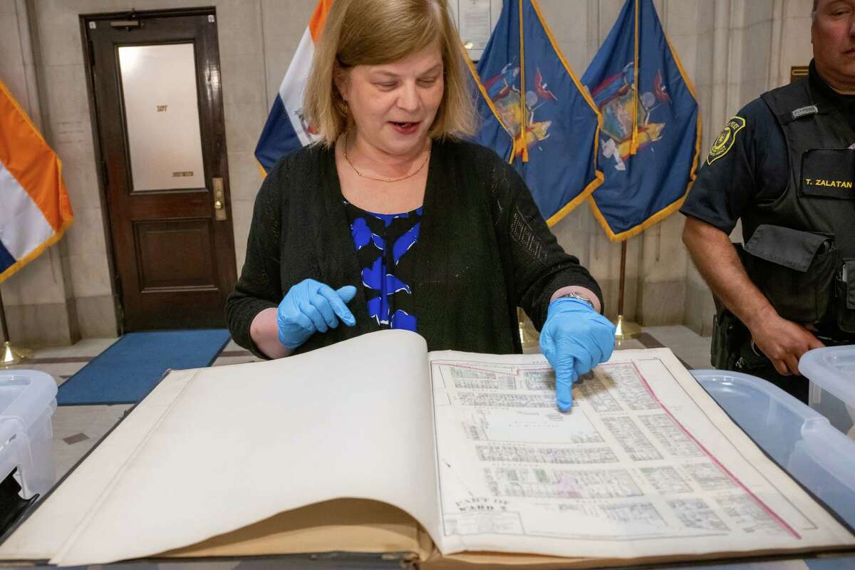 Contents of Albany's Schuyler statue revealed. Here's what's inside: