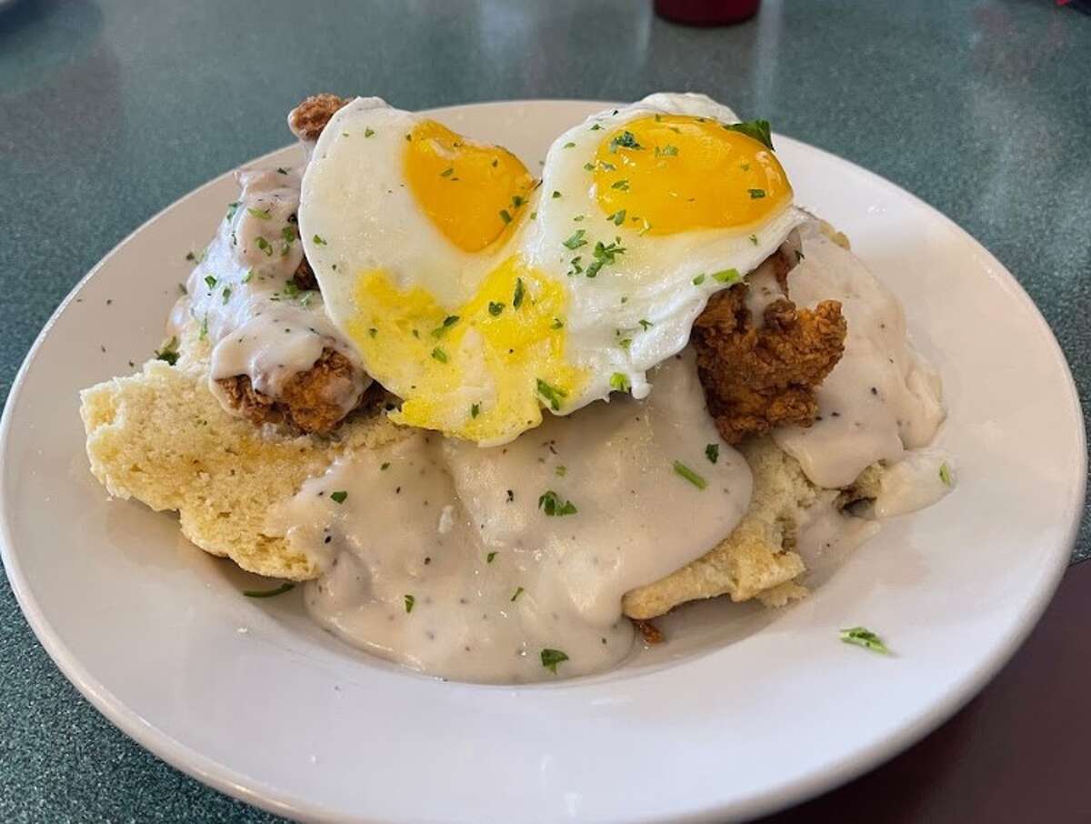 10 Pearland, Alvin spots with cheap mimosas, brunch staples