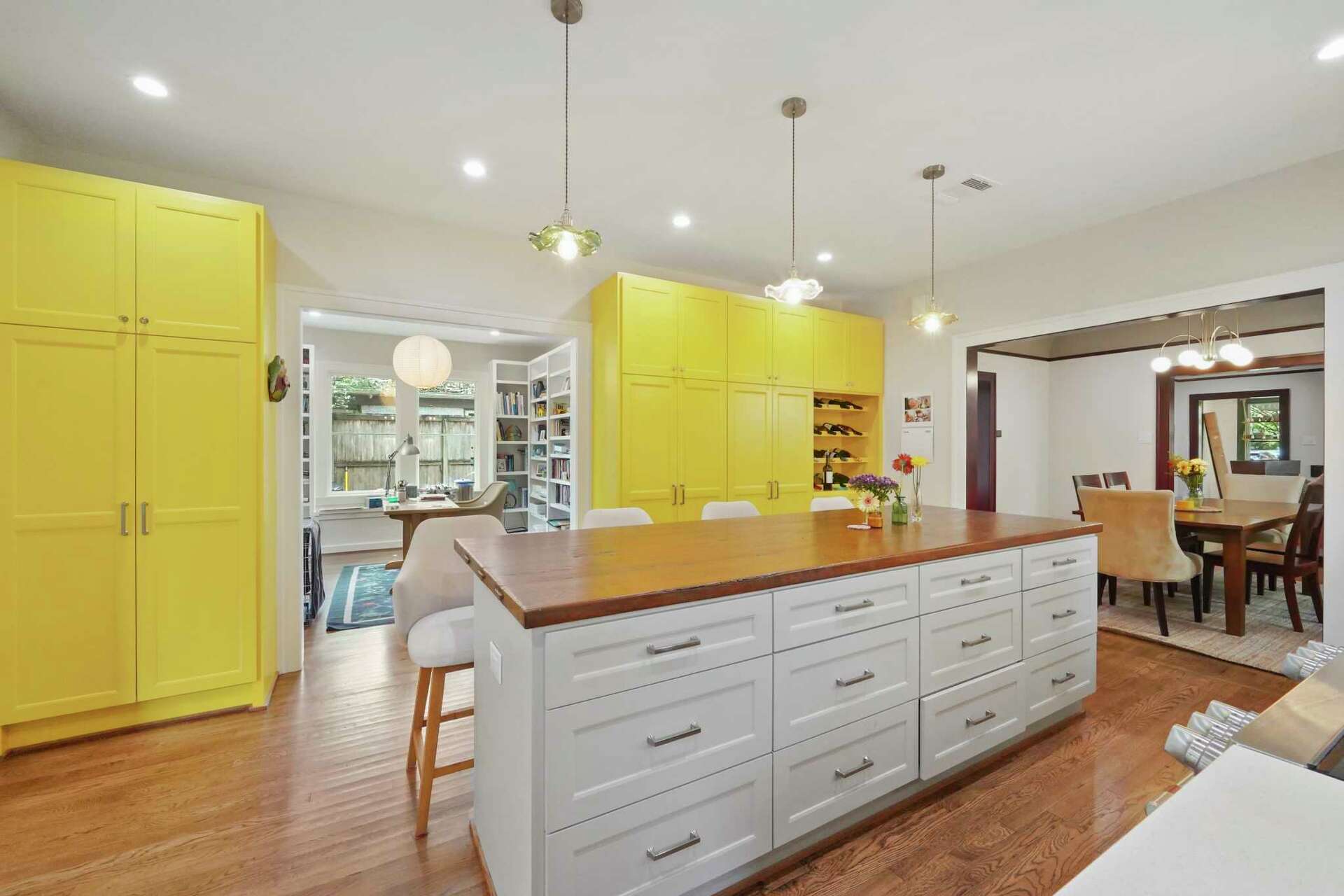 Family of architect who died in plane crash gets home renovation