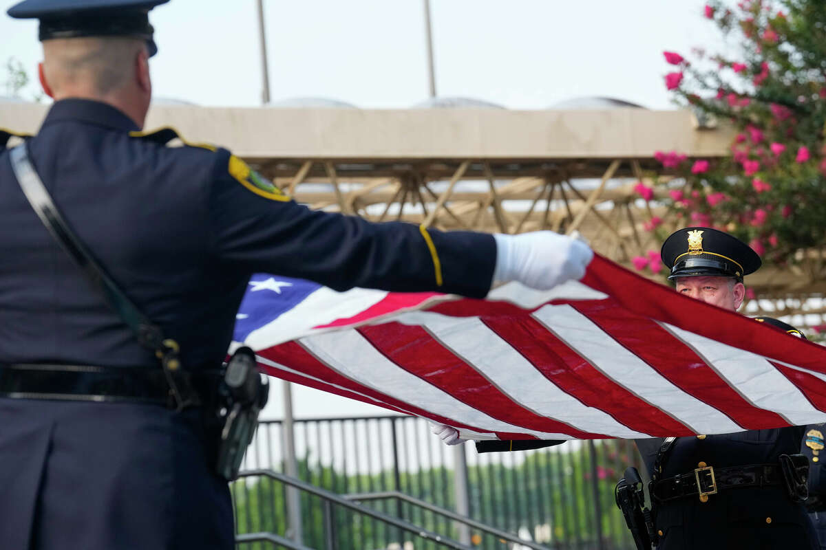 HPD memorializes K-9 whose death in police car is under investigation