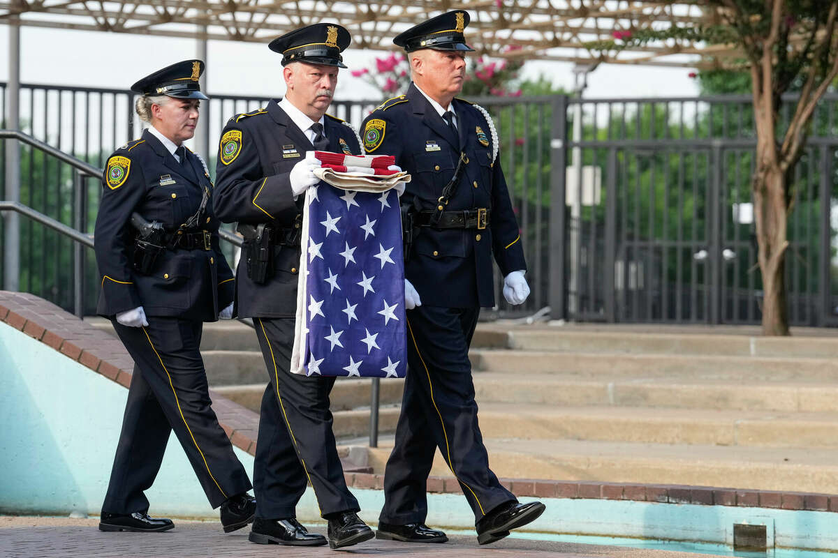 HPD memorializes K-9 whose death in police car is under investigation