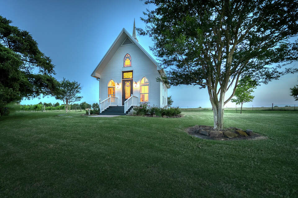 11 Houston-area mansions still on the market in 2023