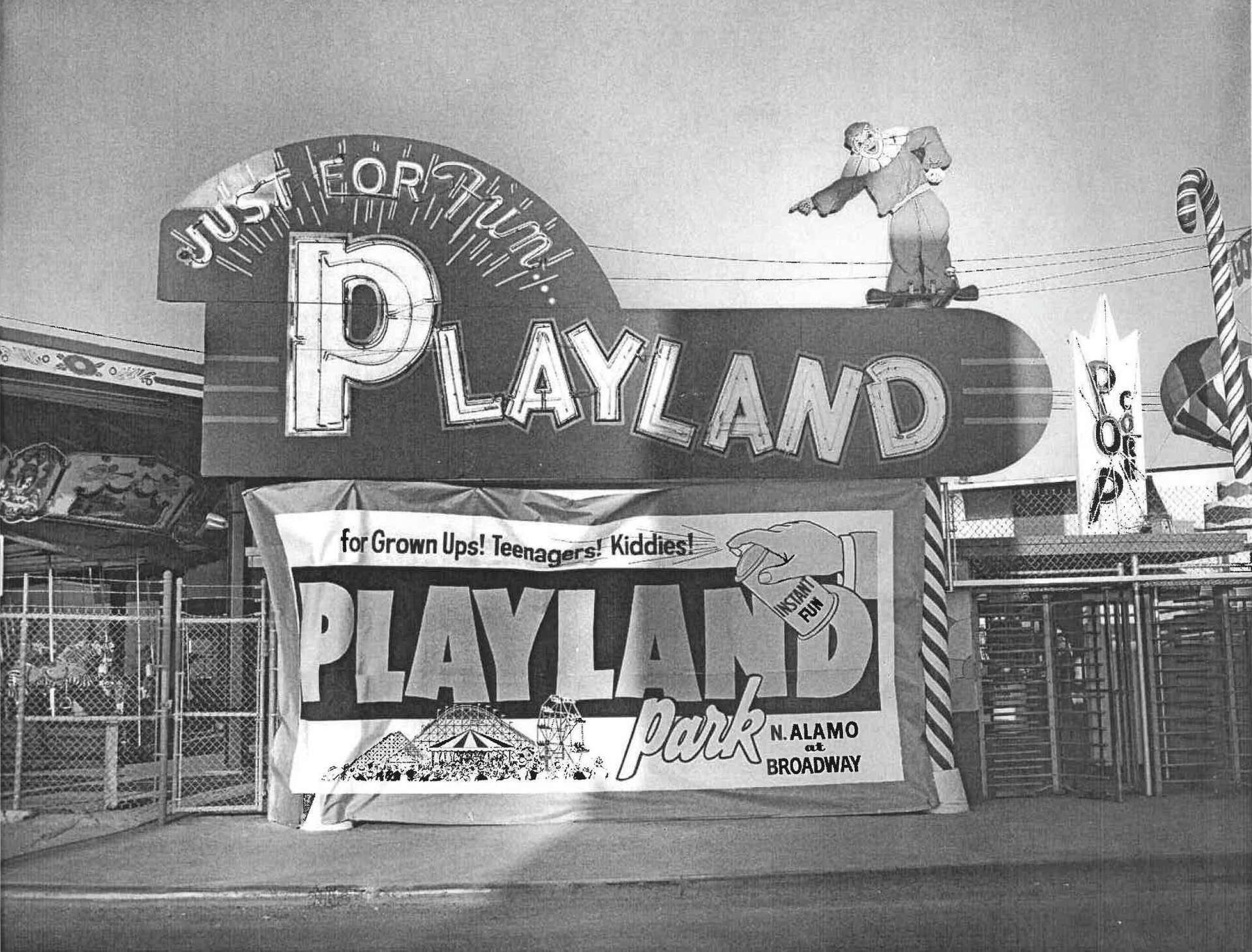 San Antonio's Playland Park opened near downtown 82 years ago