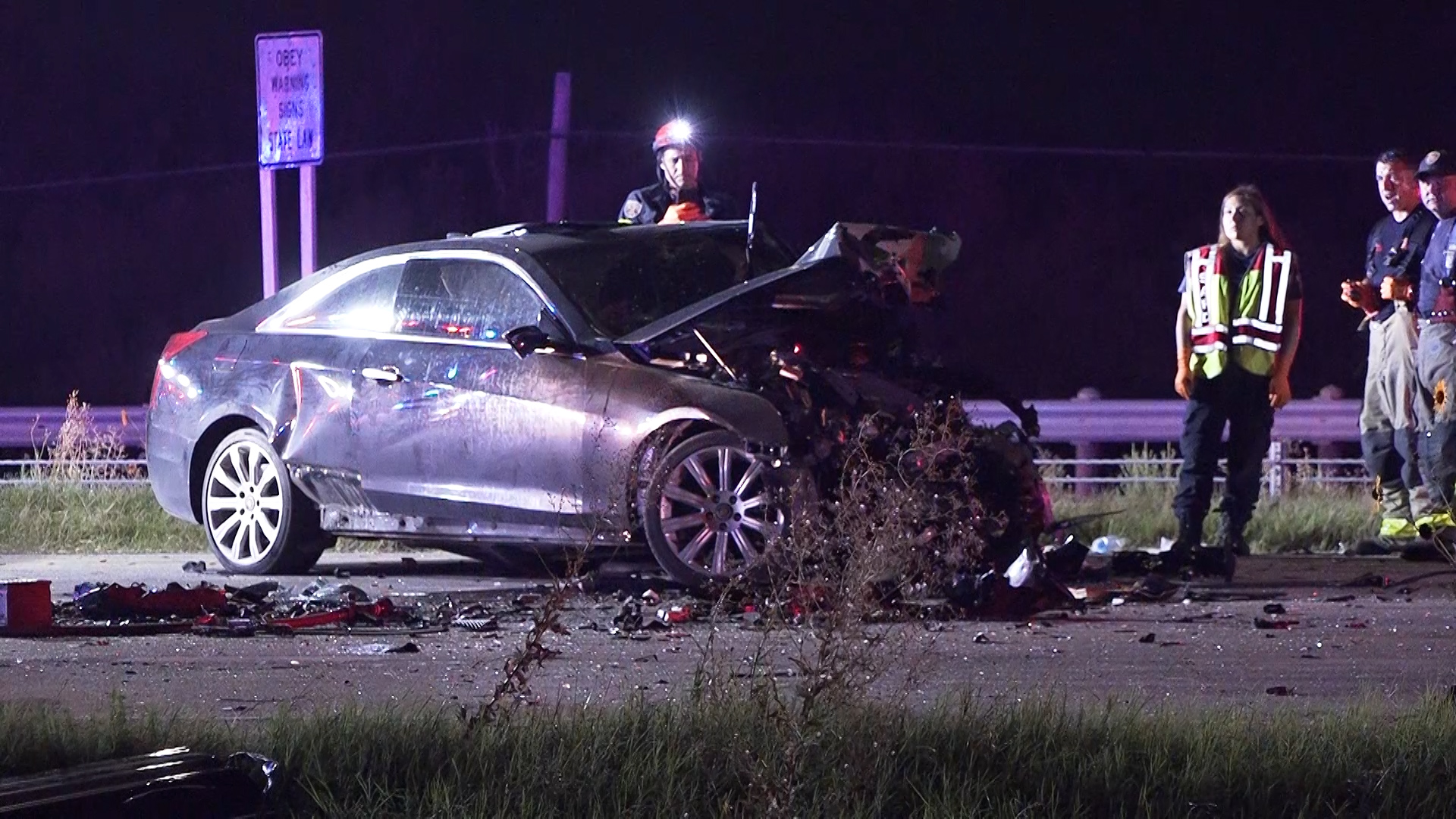 Wrong-way driver, woman killed in head-on crash in San Antonio