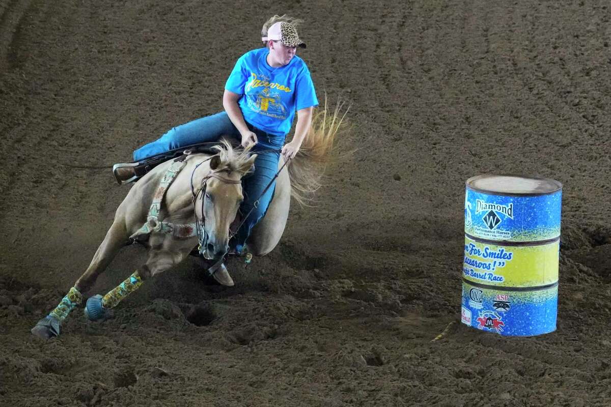 Conroe barrel-racing fundraiser benefits special needs community