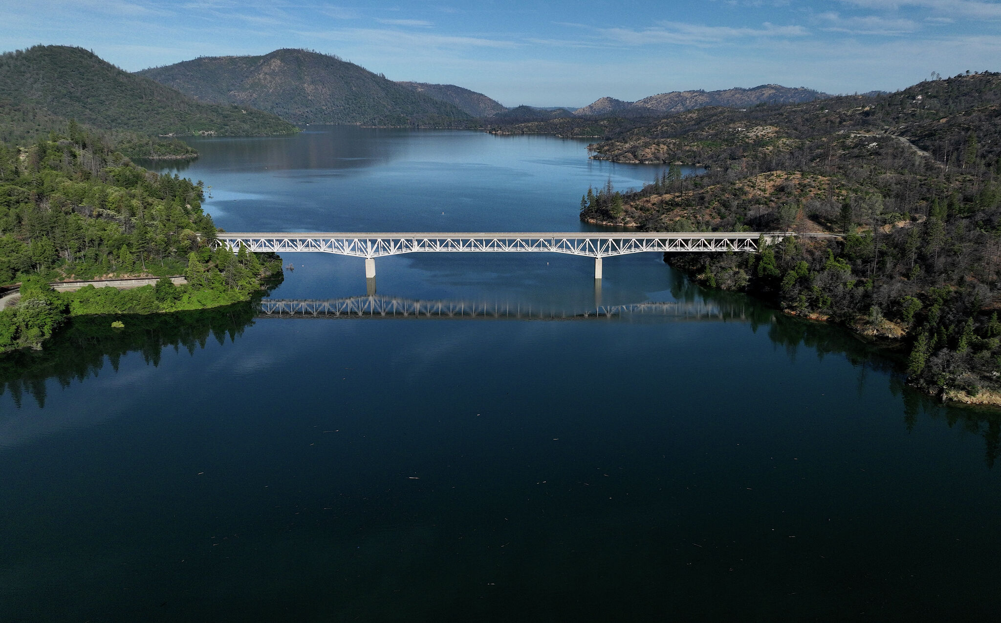 Extraordinary before-and-after photos show how full Lake Oroville is