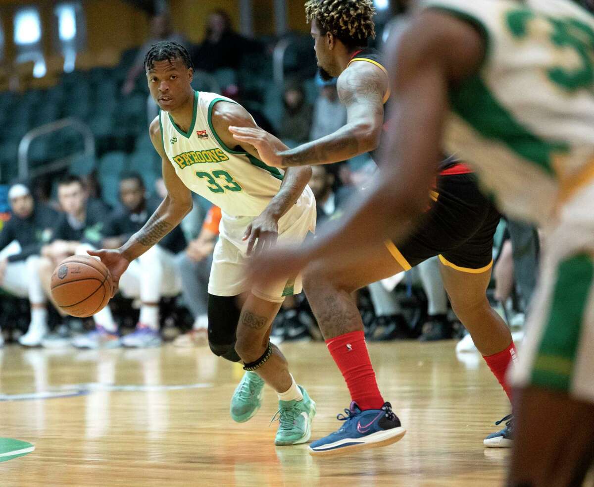 Change of scenery helps Patroons in Game 2 victory