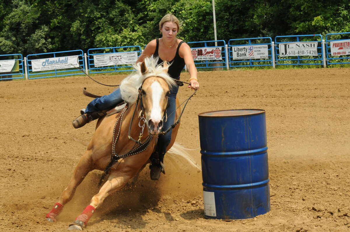 Barrel racers take to Illinois Boots and Saddle Club Arena in Alton