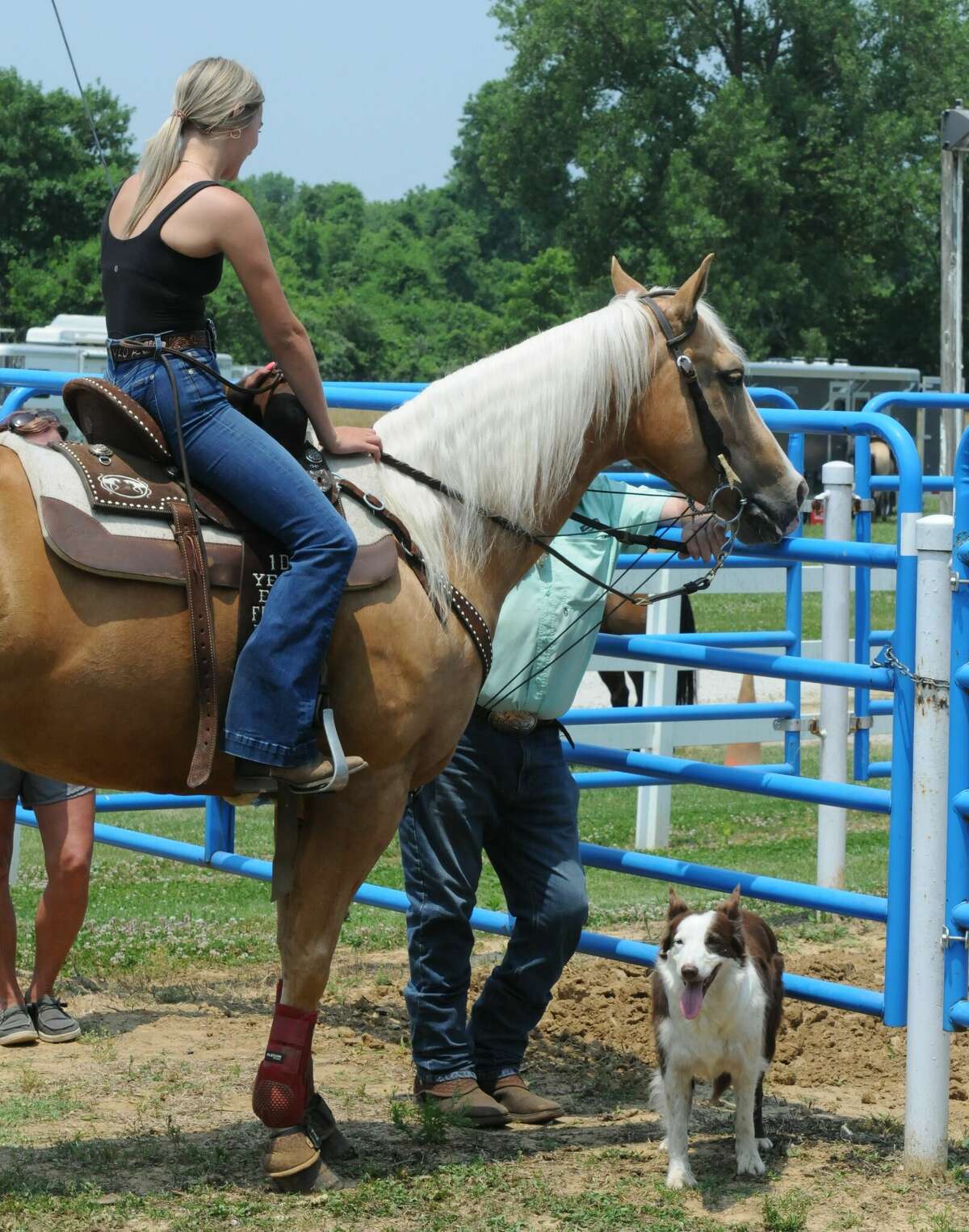 Barrel racers take to Illinois Boots and Saddle Club Arena in Alton