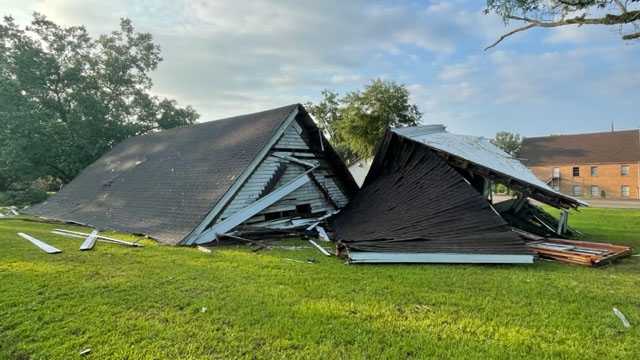 At least 1 killed, 25 injured after multiple tornadoes in Mississippi
