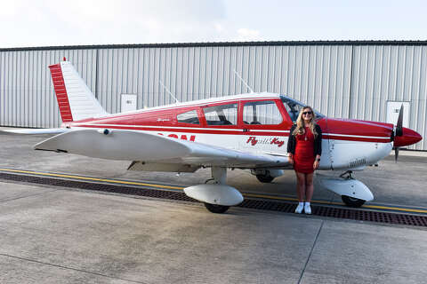 Young female pilot from Texas inspires millions on TikTok