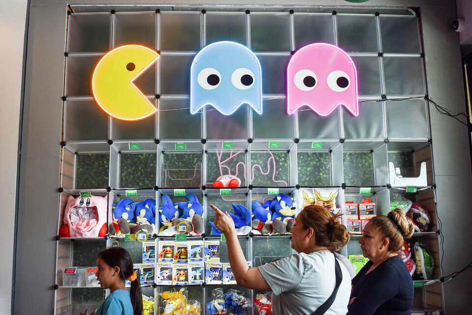 Houston dessert bar transforms like a cosplayer every month