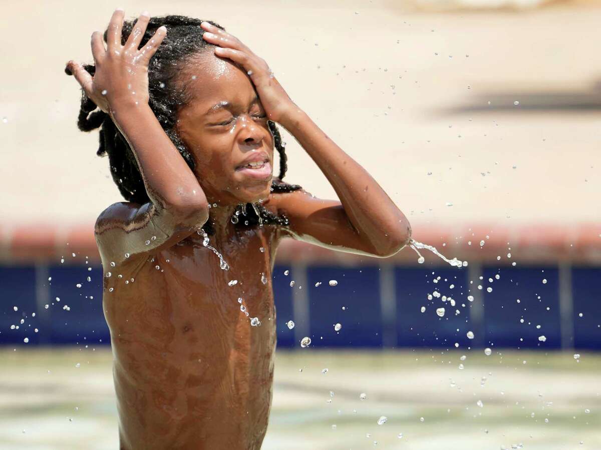 Houston weather: Unrelenting heat continues earlier than normal