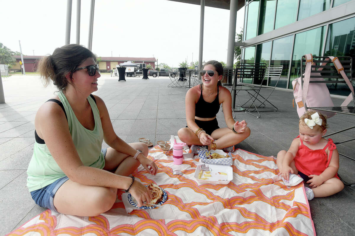 Lunch at the Lake drawing new and returning crowds in Beaumont