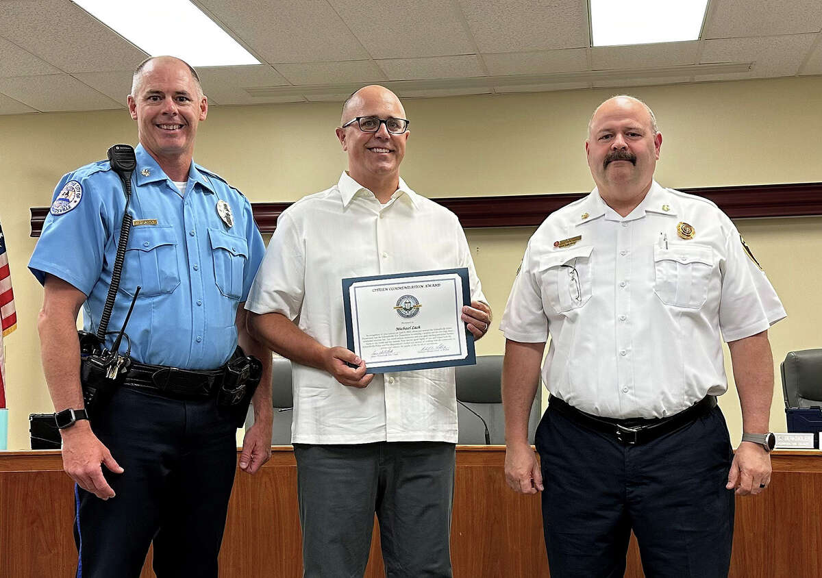 Edwardsville City Council honors 2 citizens and 3 first responders