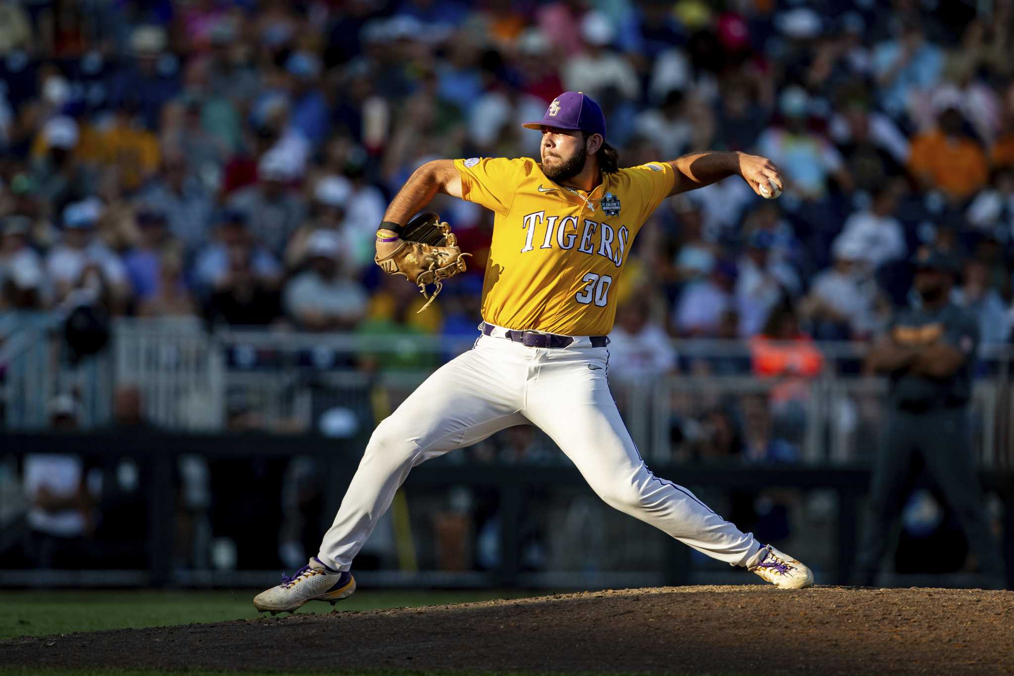 LSU baseball: Tigers shut out Tennessee to advance