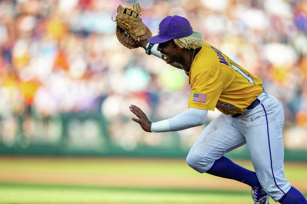 LSU baseball: Tigers shut out Tennessee to advance