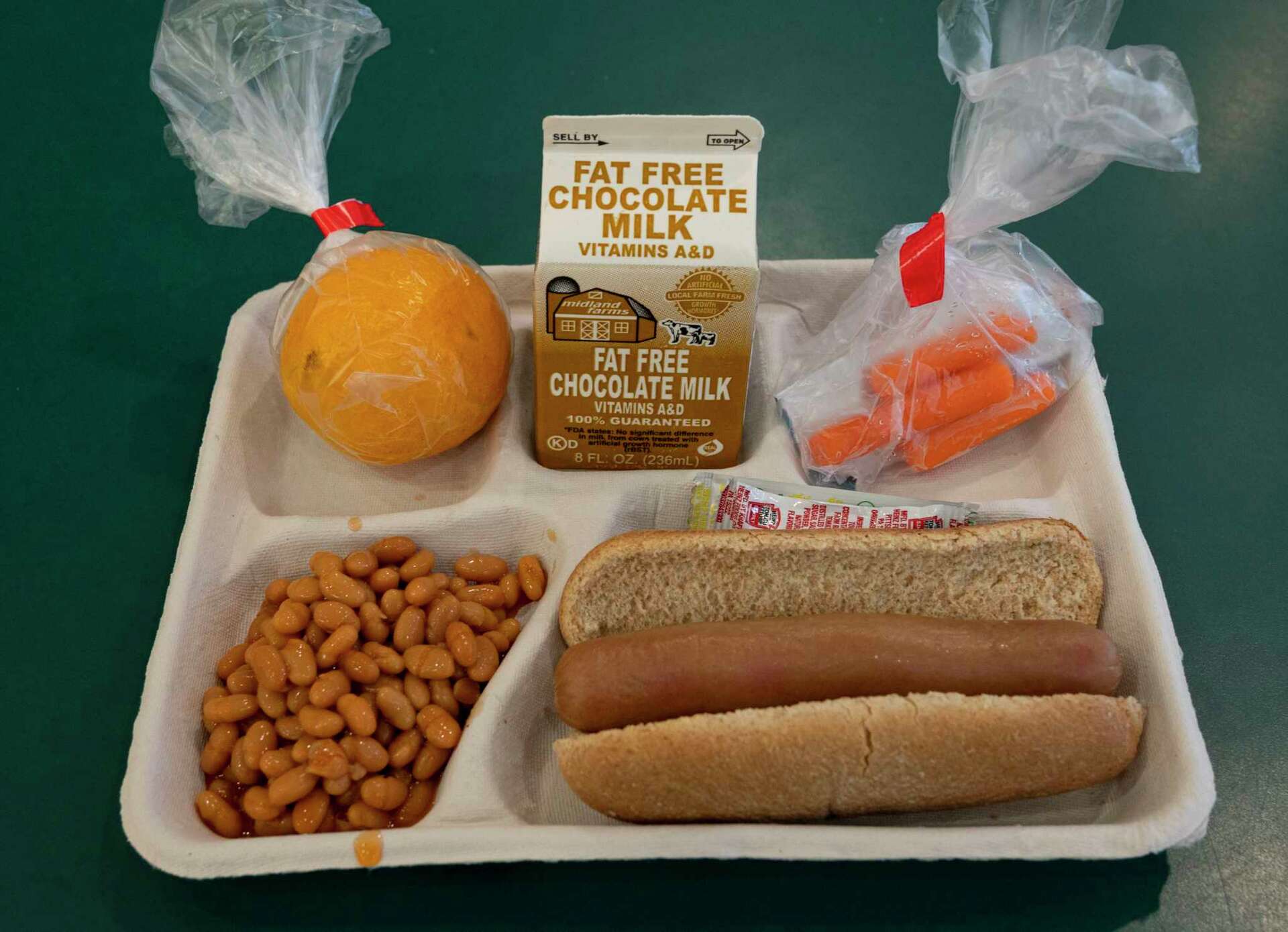 Milk carton shortage no reason for schools to switch to juice: state