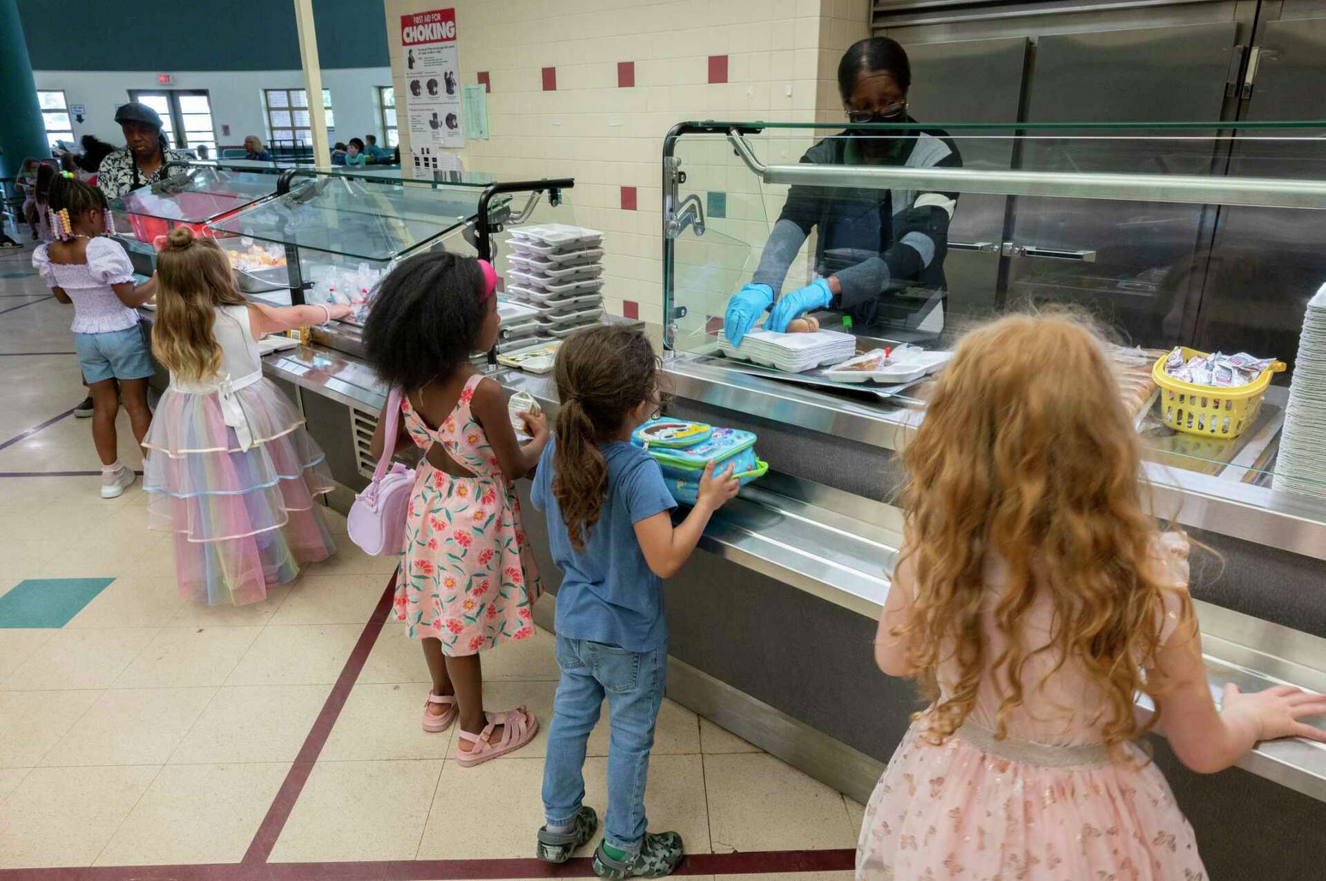 New York could fund free school meals for all students