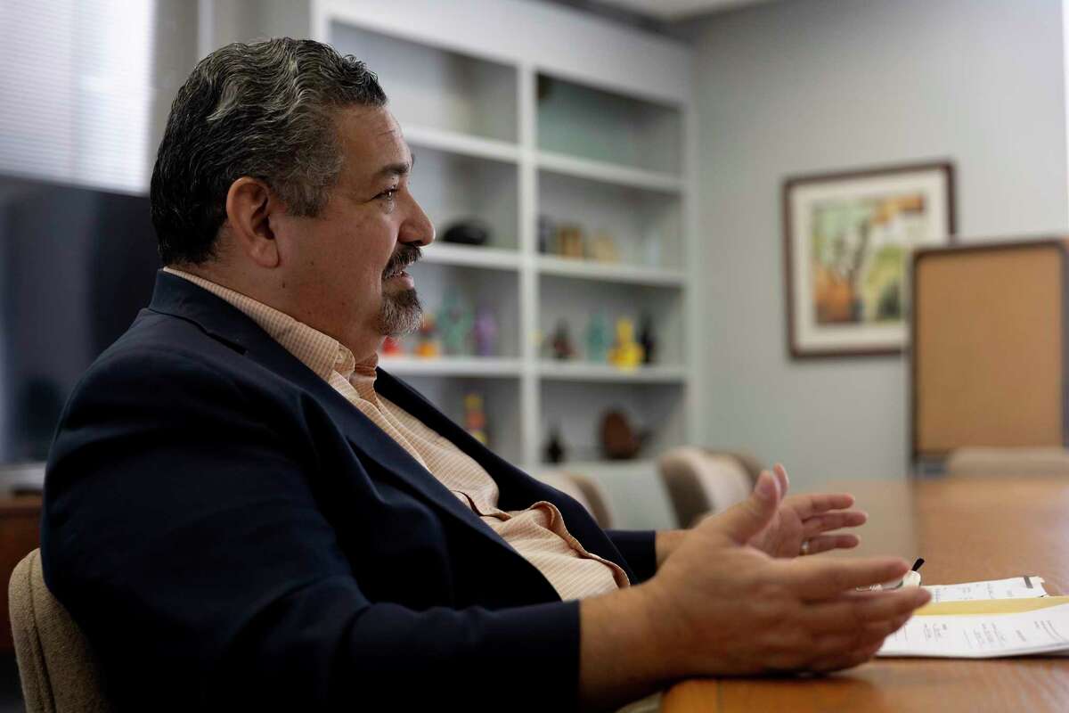 UTSA’s Roger Enriquez works to restore the West Side he remembers