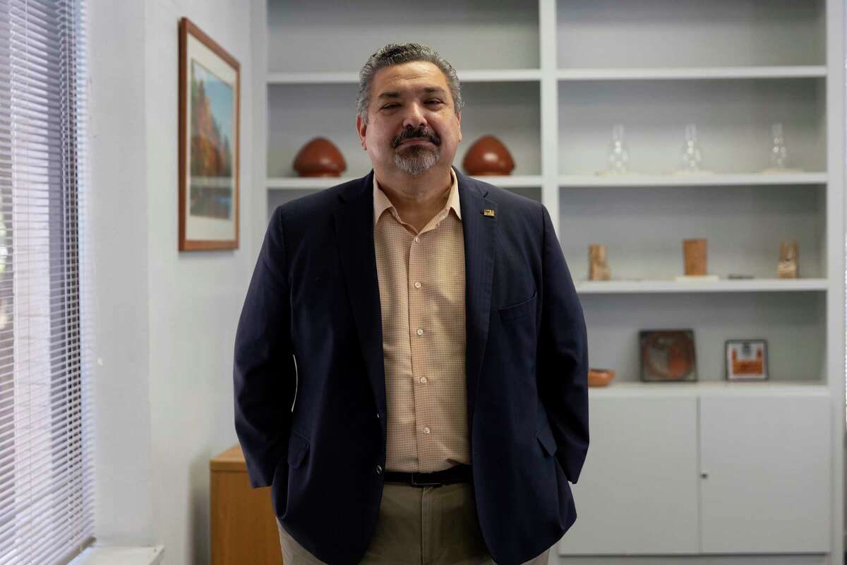 UTSA’s Roger Enriquez works to restore the West Side he remembers