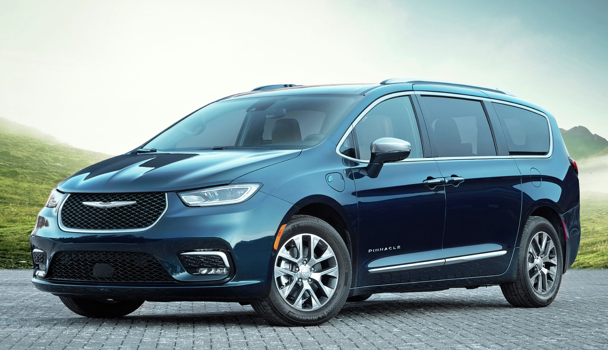 Chrysler Pacifica minivan offered as gasoline-only or plug-in hybrid
