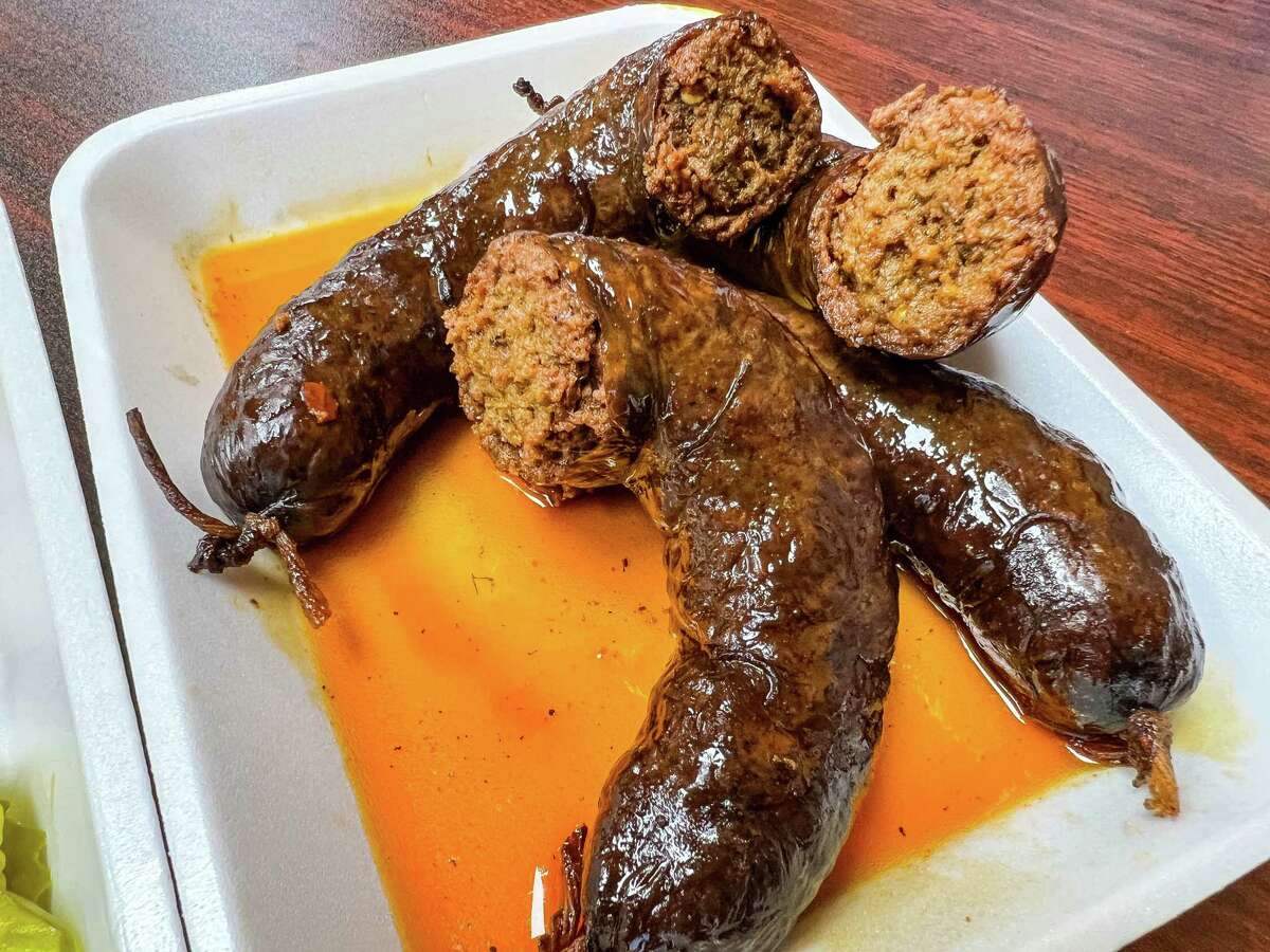 Beaumont-style beef links make a comeback at Guillory’s in Alief