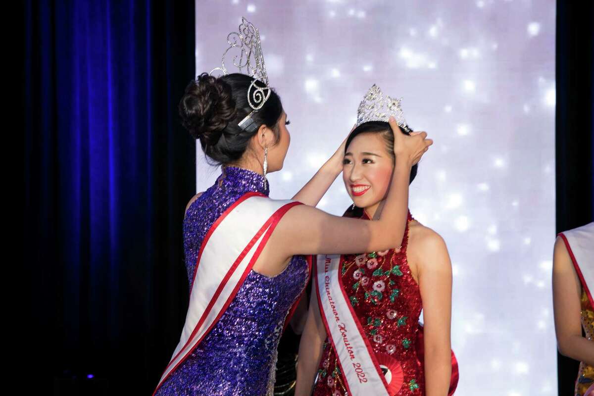 Miss Chinatown Houston pagent celebrates city's Chinese culture