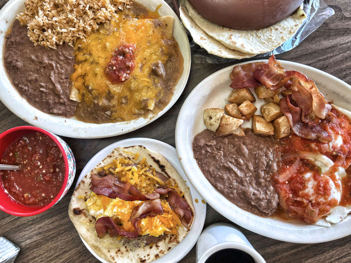 Generations come together for Mexican food on Fredericksburg Road