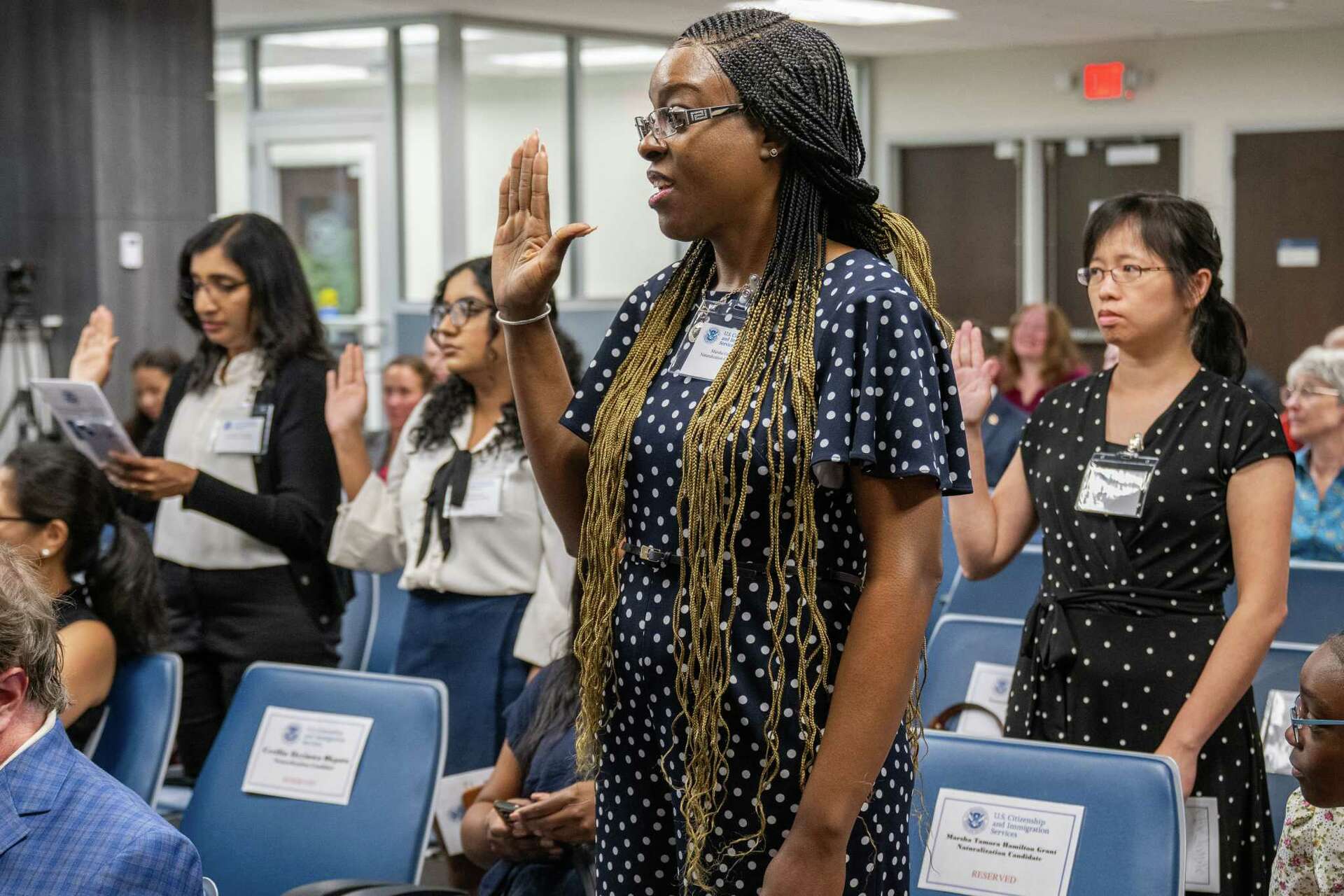 Citizenship and Immigrant office opens, welcomes new US citizens