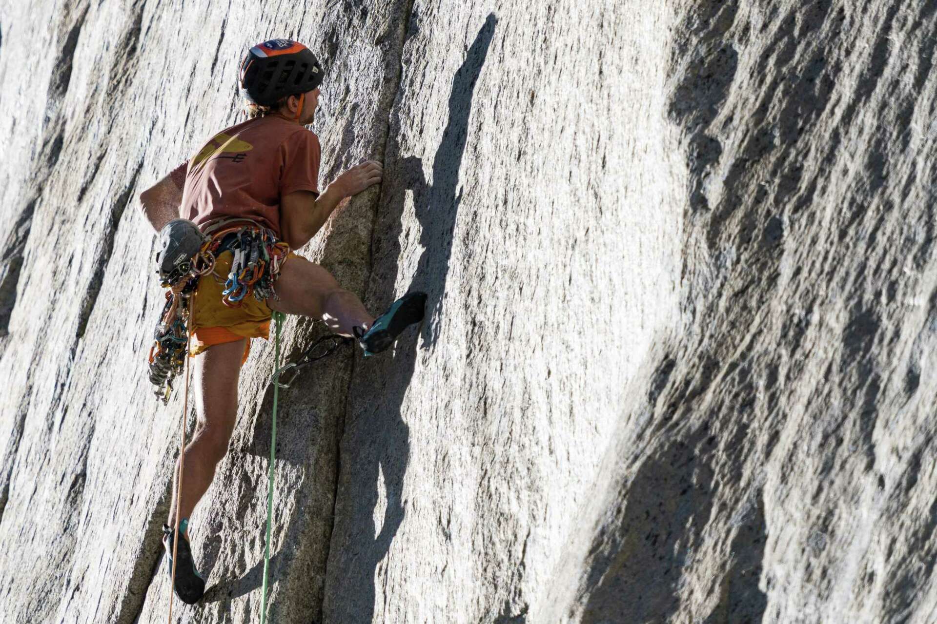 Yosemite finalizes permits for climbing Half Dome, El Capitan