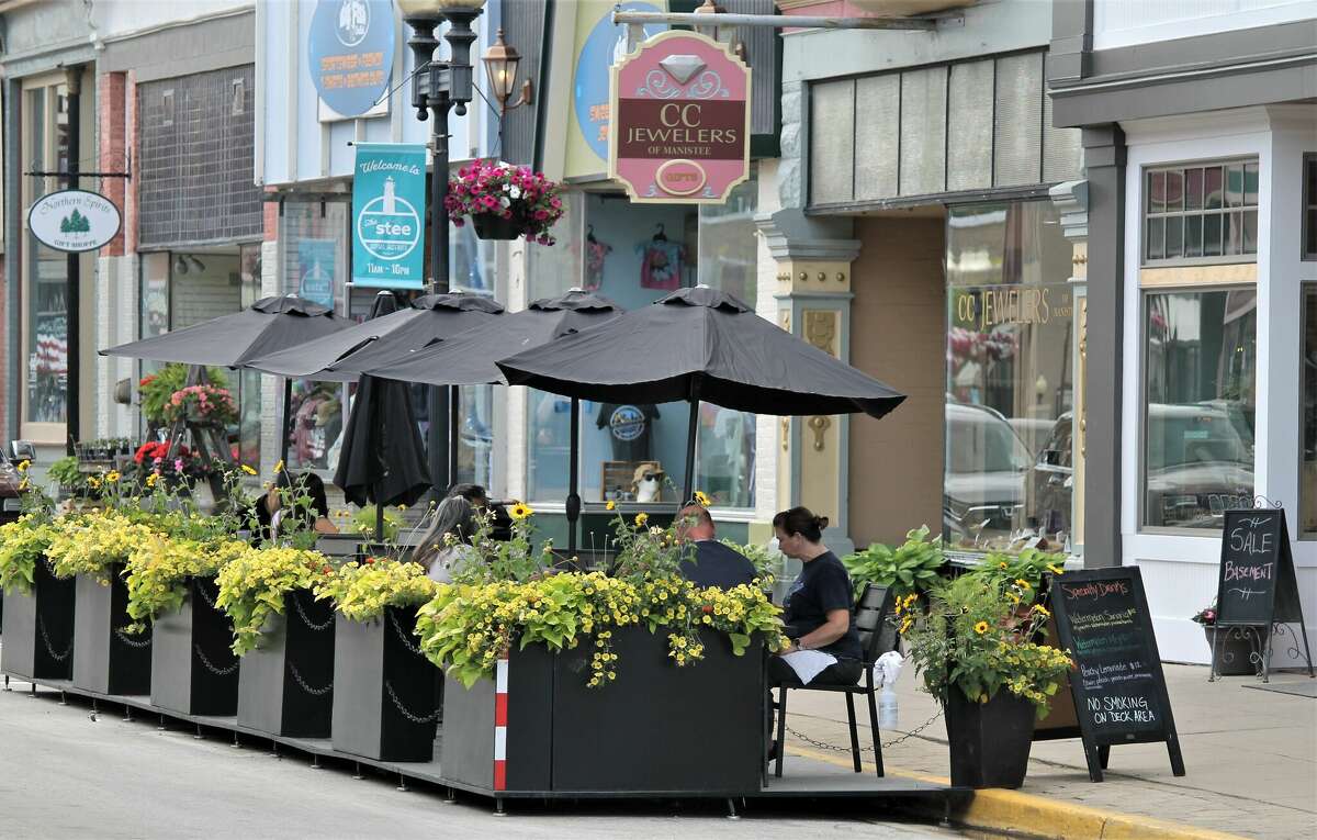 Manistee social district one step closer to expansion